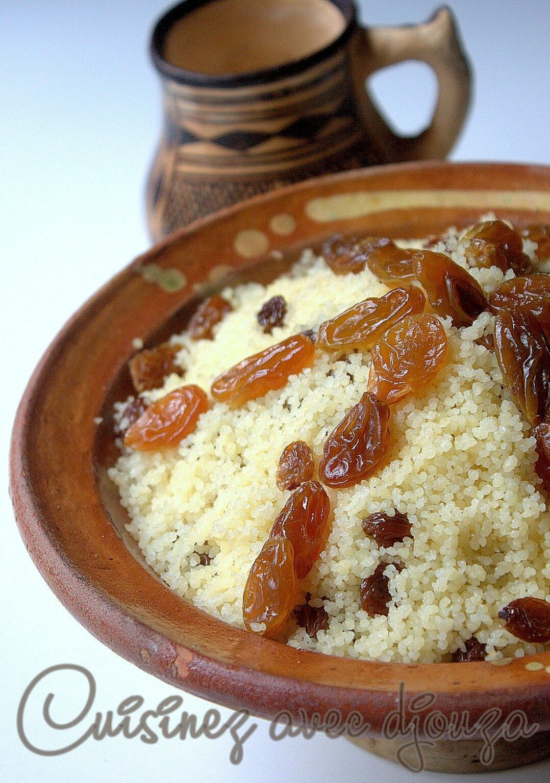 Mesfouf Algérien, Couscous Sucré aux Raisins Secs